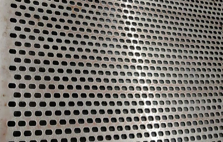 Oblong Hole Perforated Sheet
